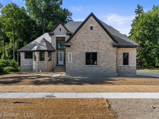 1211 Mile Rd