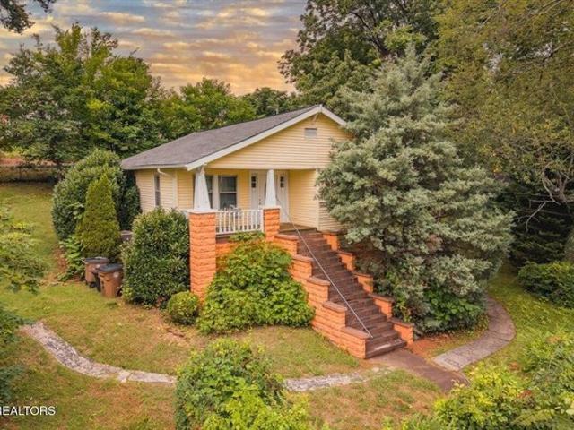 1211 Moses Ave, Knoxville, TN 37921