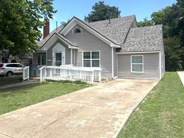 1211 NW Arlington Ave, Lawton, OK 73507