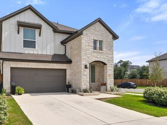 1211 N Roger Hanks Pkwy, Dripping Springs, TX 78620