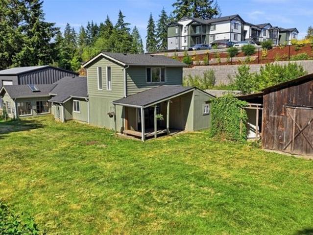 1211 NE McWilliams Rd, Bremerton, WA 98311