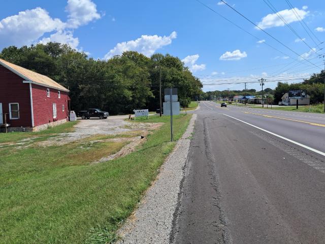 1211 Old Highway 99