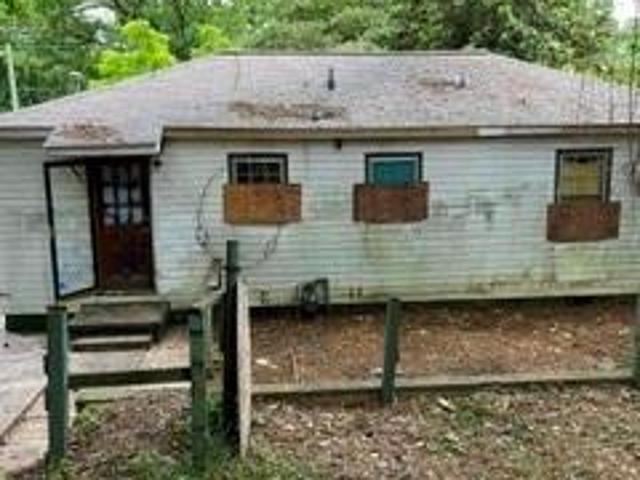 1211 Aleamo Drive