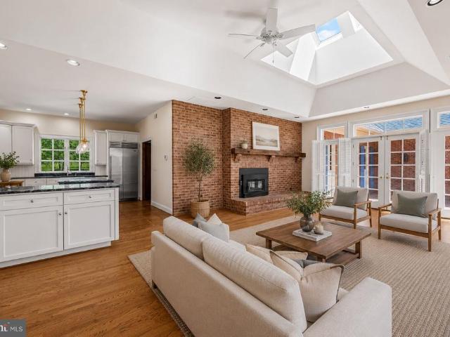 1211 Belfast Road