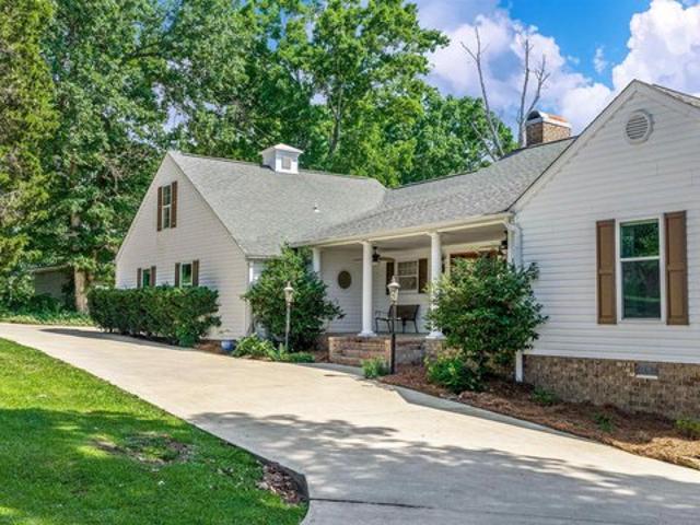 1211 Big Wills Dr NW, Fort Payne, AL 35967