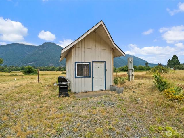 1211 Cline Road