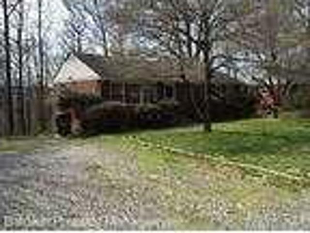 1211 Cloister Dr, Winston Salem, Nc 27127