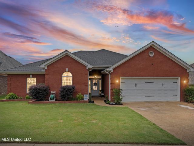 1211 E Cross Creek Drive