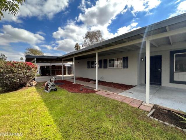 1211 E Pecan Rd, Phoenix, AZ 85040