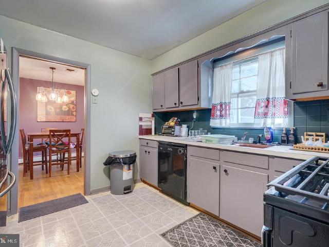 1211 Flamingo Drive