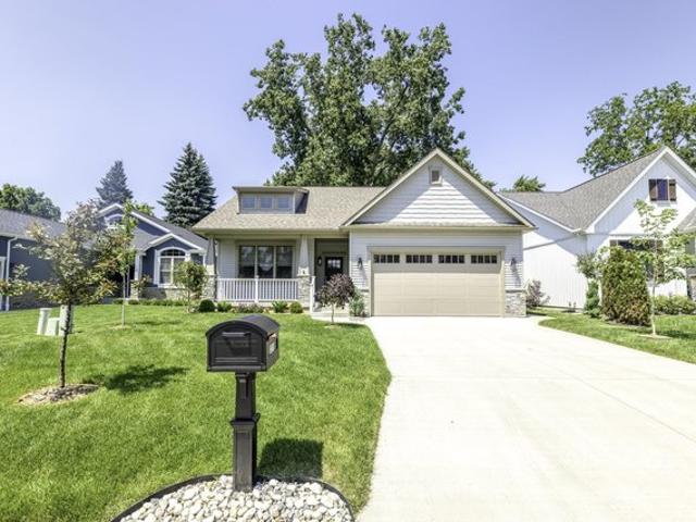 1211 Gator Ave, Port Huron, MI 48060