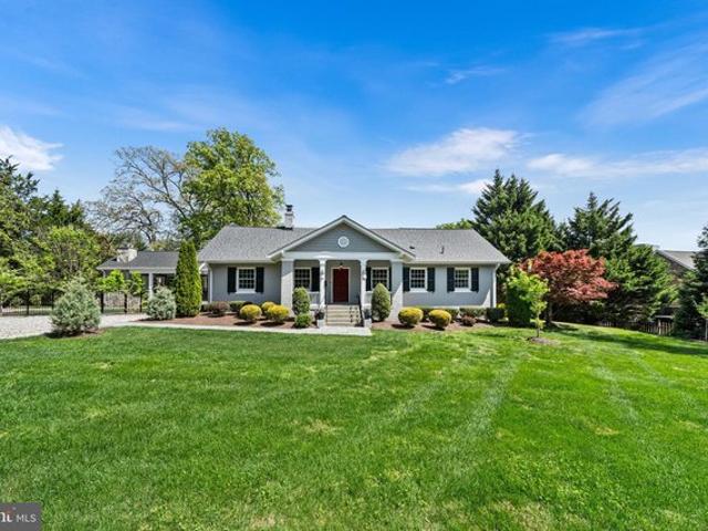 1211 Janneys Ln, Alexandria, VA 22302