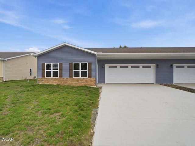 1211 Jennings Xing, Van Wert, OH 45891