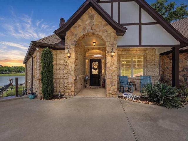 1211 Kiowa Drive W