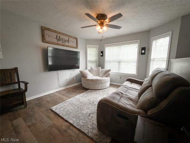 1211 Kingston Road