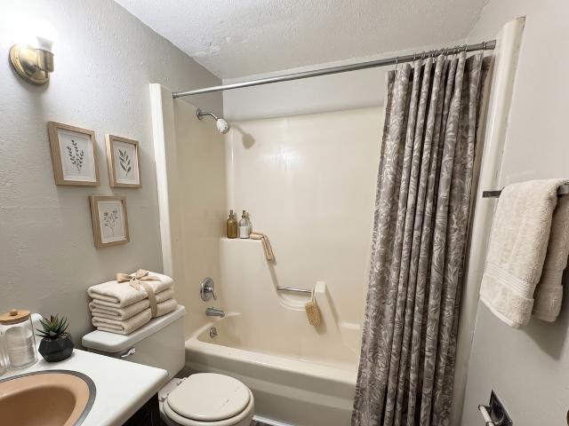 1211 Langley Rd 1 Bedroom Apartment for Rent at 1211 Langley Rd, Waterloo, IA 50702