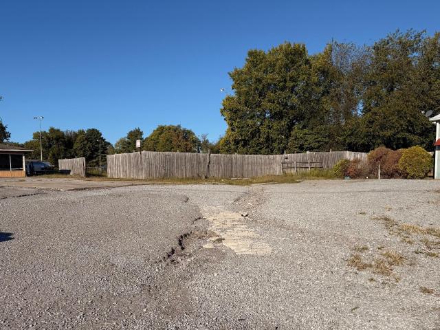 1211 Lebanon Road