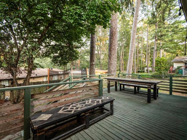 1211 Linwood Dr