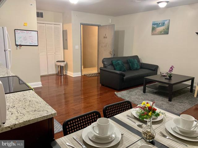 1211 Race St, Unit 3R, Philadelphia, PA 19107 | MLS #PAPH2493 | Compass