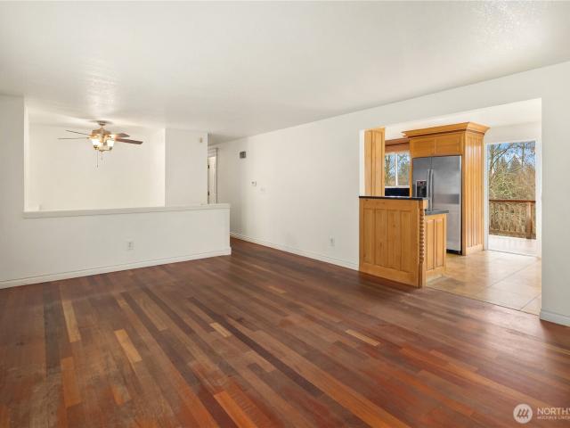 1211 st Avenue SE
