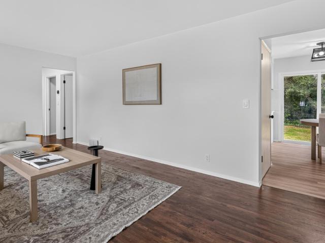 1211 Sunnyside Drive
