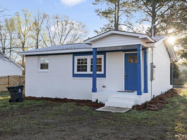 1211 S 1st St, Lillington, NC 27546