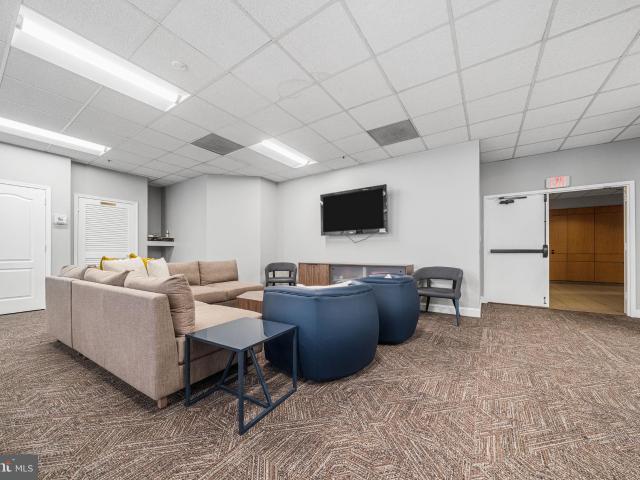 1211 S Eads St, Unit 1305, Arlington, VA 22202 | MLS #VAAR2070