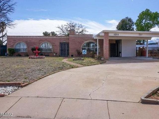 1211 S La Rosa Ct, Sierra Vista, AZ 85635