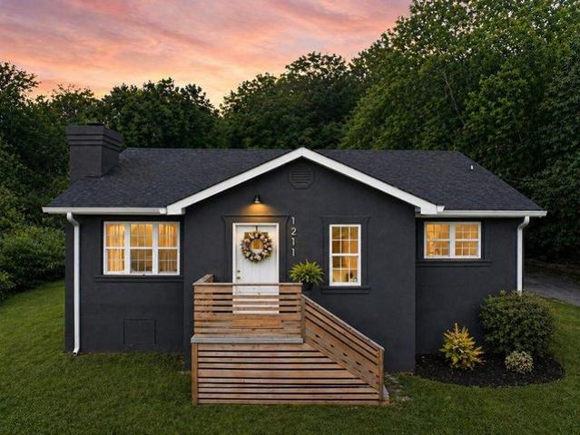 1211 Springview Dr, Chattanooga, TN 37421