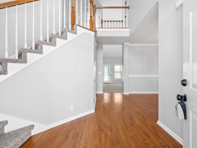 1211 Viewmont Dr