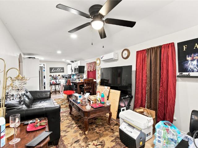 1211 W 18th Street