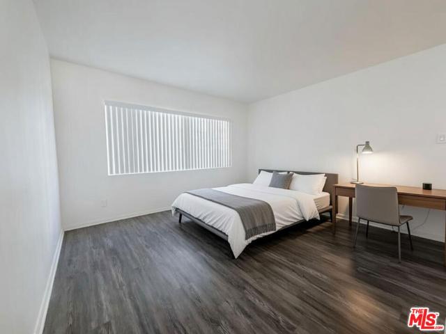 1211 W 28th Street 10