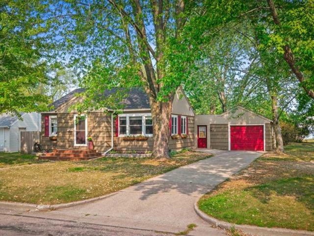 1211 10th St S, Wisconsin Rapids, WI 54494