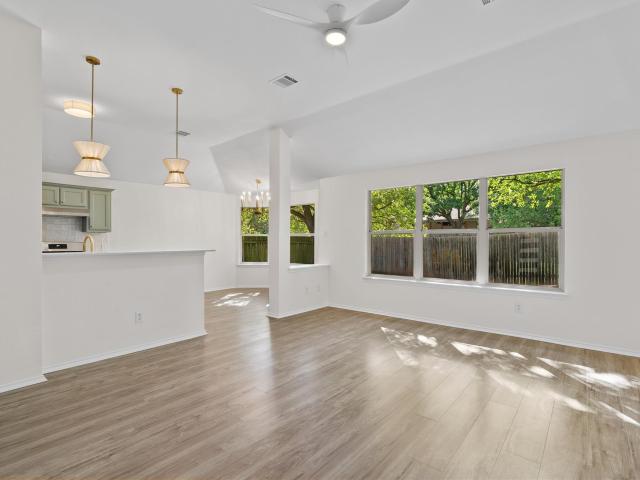 12120 Battle Bridge Dr