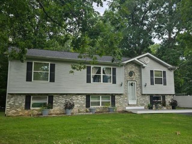 12120 Long Wolf Ln, Lusby, MD 20657