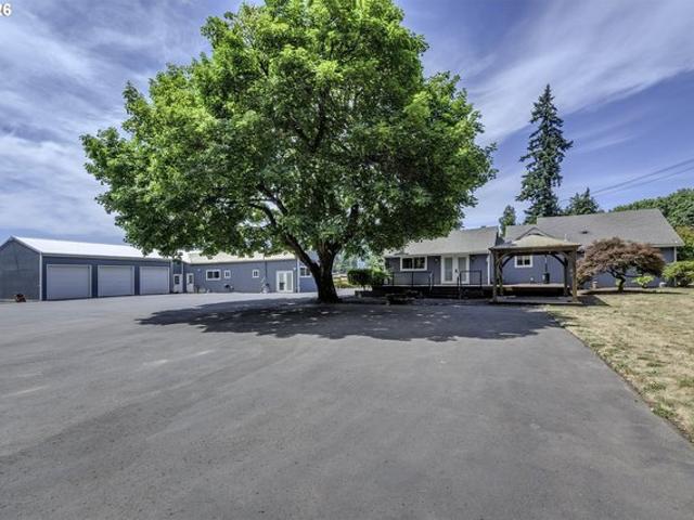 12120 SW Tonquin Rd, Sherwood, OR 97140