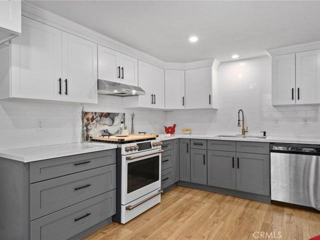 12121 Centralia St Unit 102, Lakewood, CA 90715