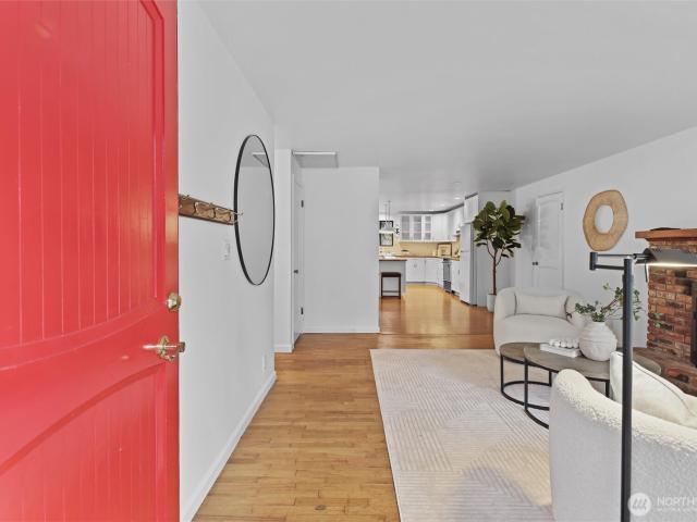 12121 NE 66th St, Kirkland, WA 98033 | MLS #2513 | Compass