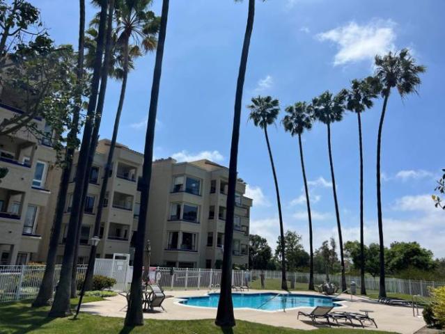 12122 Royal Birkdale Row 205, San Diego, CA 92128