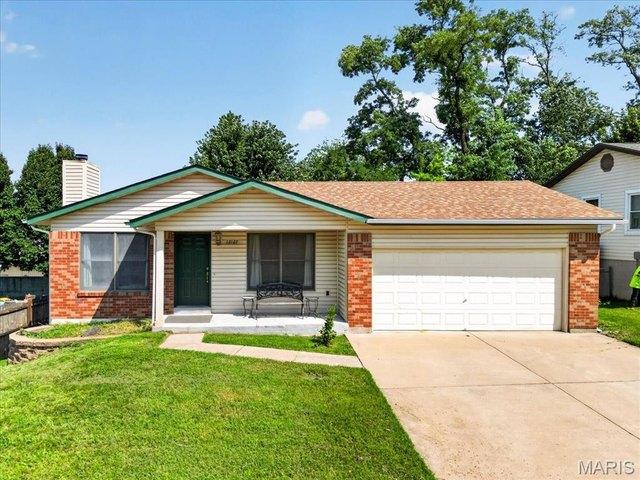 12127 Josephine Marie Dr, Maryland Heights, MO 63043