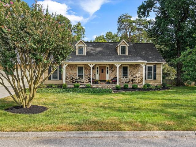12124 Valley Tr