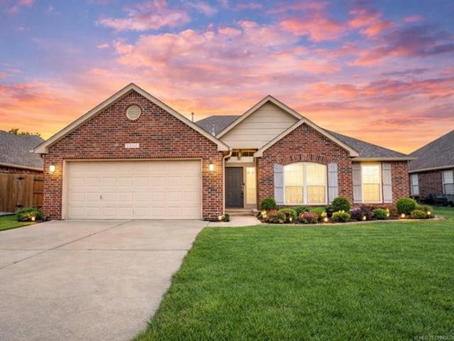 12129 N 108th East Ave, Collinsville, OK 74021