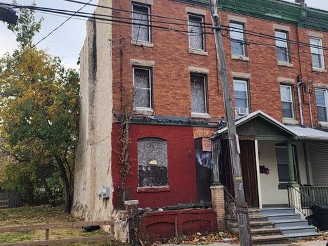 1212 N 42nd St, Philadelphia, PA 19104