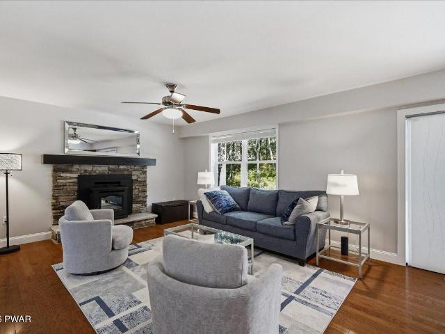 1212 N Whittaker Drive