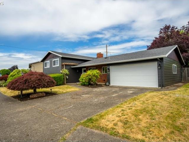 1212 NE 175TH AVE