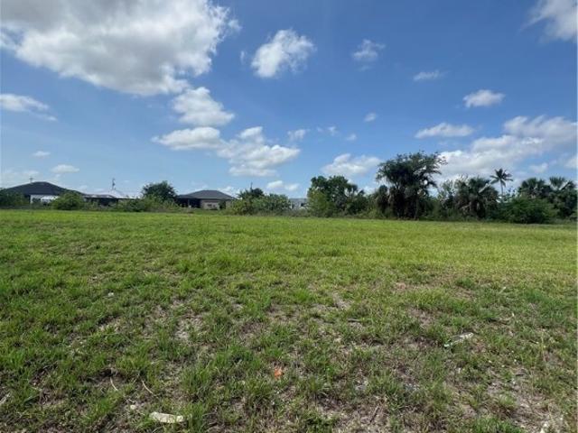 1212 NE 12th St, Cape Coral, FL 33909 | MLS #225049 | Compass