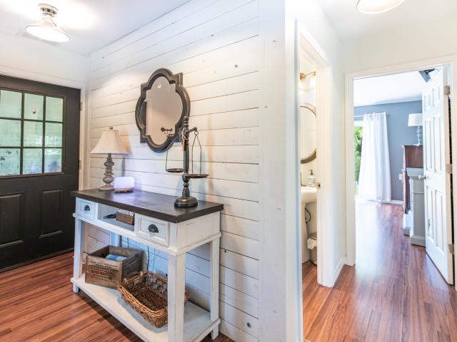 1212 Algonquin Road
