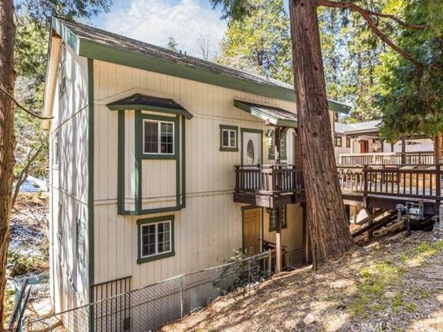 1212 Arbula Dr, Crestline, CA 92325