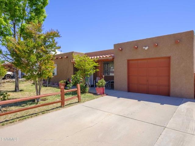 1212 Ash Ave, Las Cruces, NM 88001