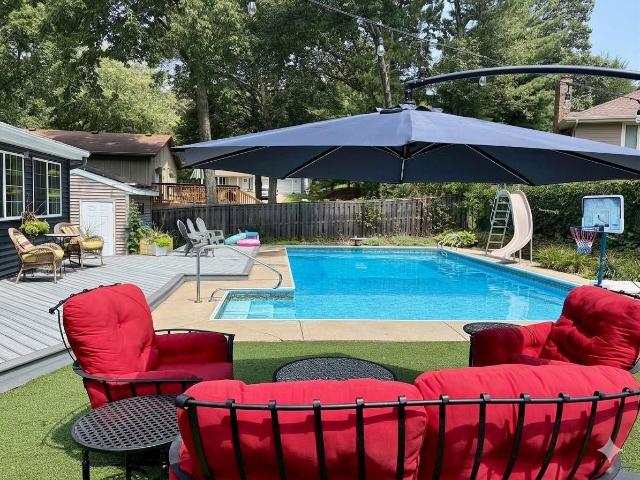 1212 Balsam Trail E